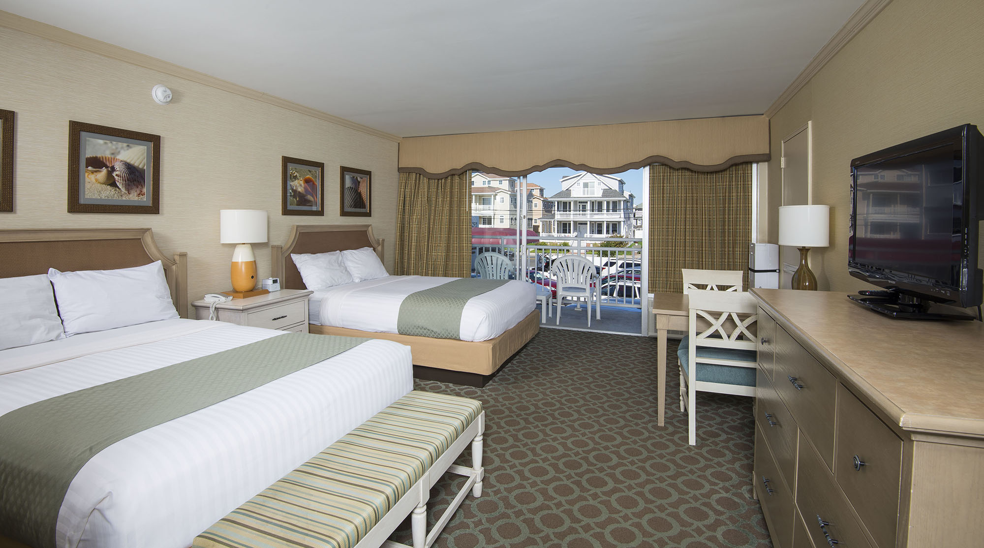 Guest Room - Beach Club Hotel